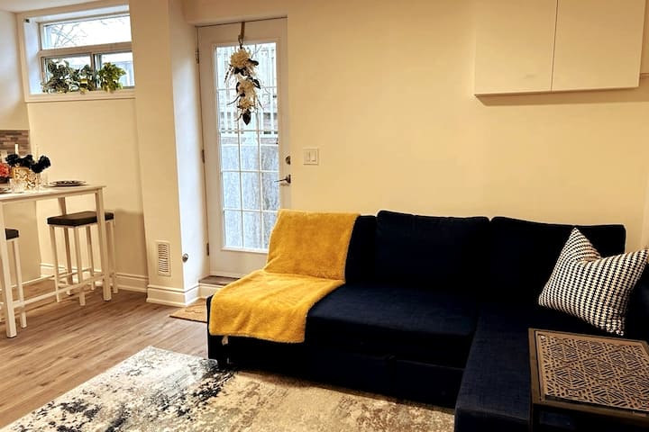 New Sunlit Basement In The Heart Of Mississauga - Mississauga