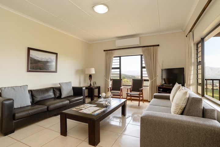 Royal Beaut - Vredehoek Guest Farm - Wolseley