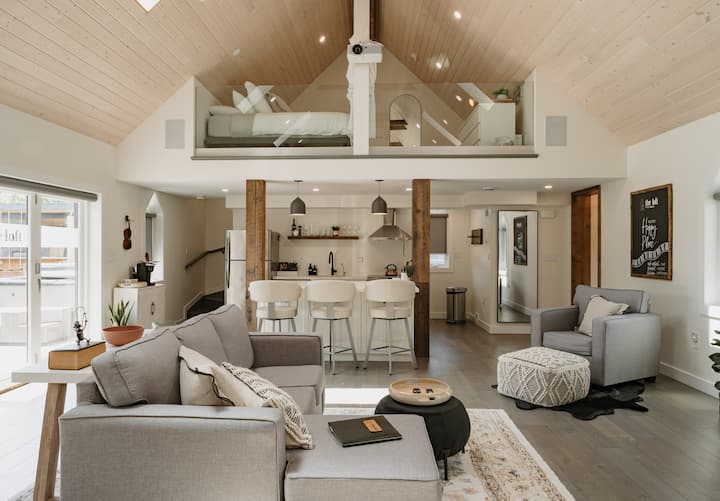 The Loft On St. Paul - Belleville