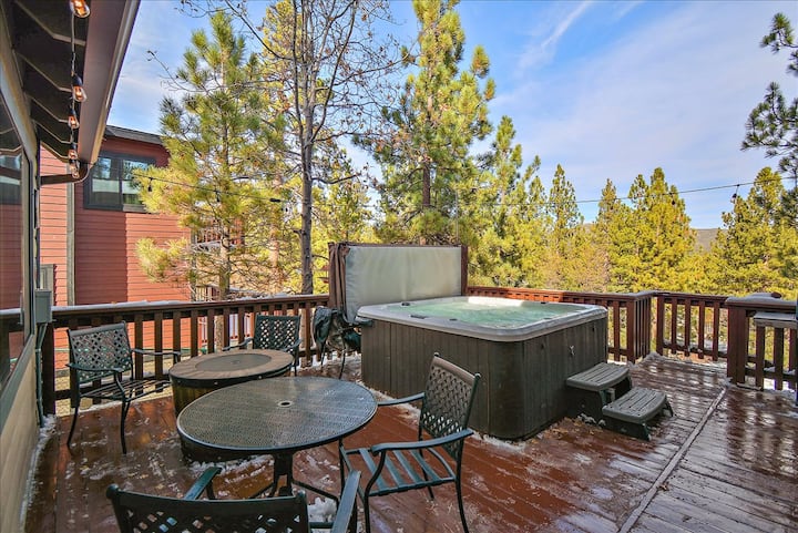 Peek-a-boo Lake View, Dog Yard, Near Village - Big Bear Lake, CA