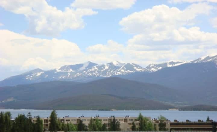 Sun Filled Mountain And Lake Views - Dillon, CO