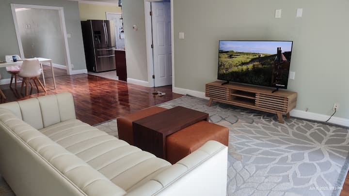 Entire Home (5bed/3bath) - Union City, CA