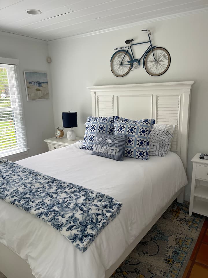 Historic Home Palm Sq & Atlantic Ave Ocean 2 Block - Delray Beach, FL