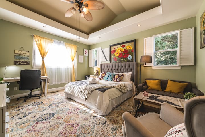 Luxury Executive Suite With Five Thousand Mattres - Mountain View, CA
