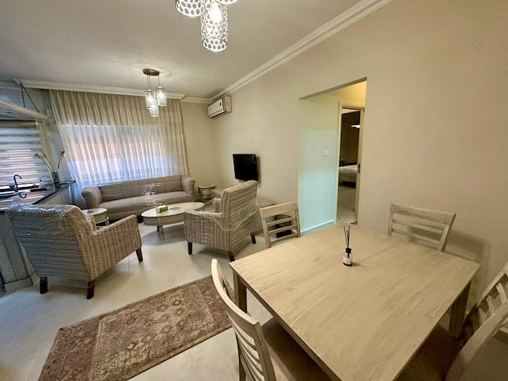 Cozy 2 Bed Apartment - Dairghbar - Amman