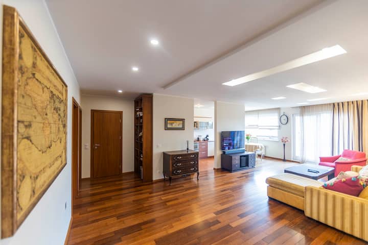 Spacious Apartment  With Gediminas Castle View. - Vilna