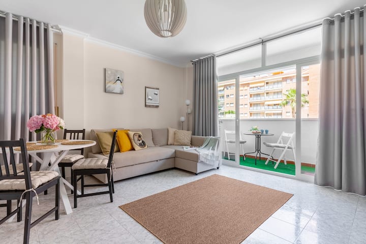 Tic Tac 1.3. Family Apartment With Pool View - Lloret de Mar