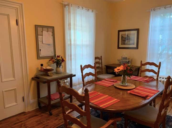 Walk To Town ~ The Jane Sanford House 2 Bedrooms! - Belfast, ME