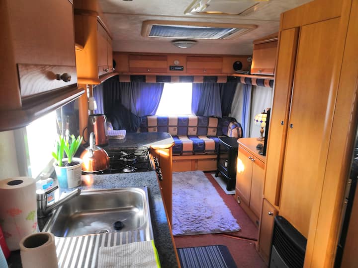 Cosy Holiday Accommodation - 4 Berth Caravan - West Mersea