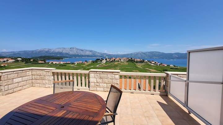 Cozy App With Magnificent View - Korčula