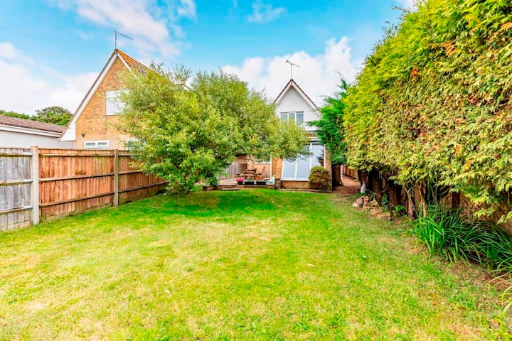 Bournecoast: Chalet Bungalow With Garden - Hb6189 - Poole