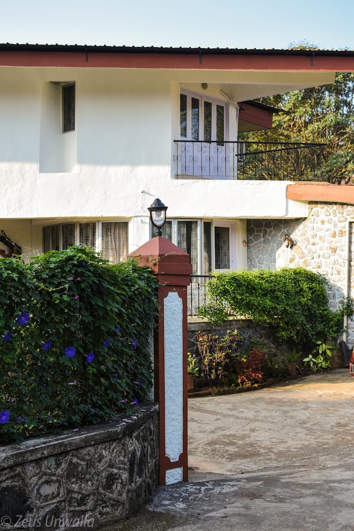 Brookside Garden - Mistry Villa - Lonavla