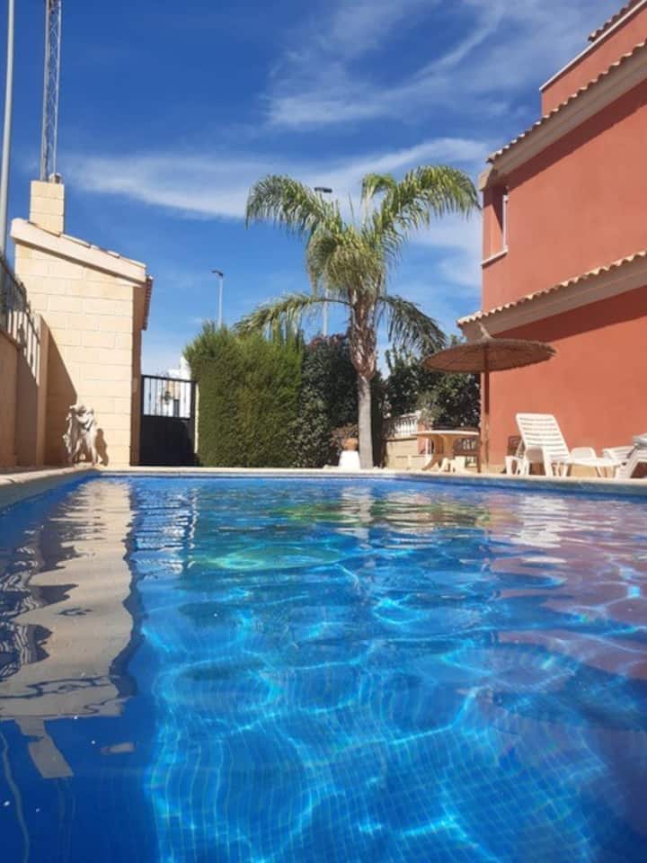 ​Stunning 3 Bed 2 Bath Villa - Playa Flamenca - Playa Flamenca