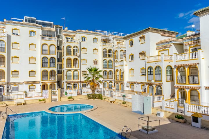 Three Bedroom Apartment Near The Beach Of La Mata - Torrevieja