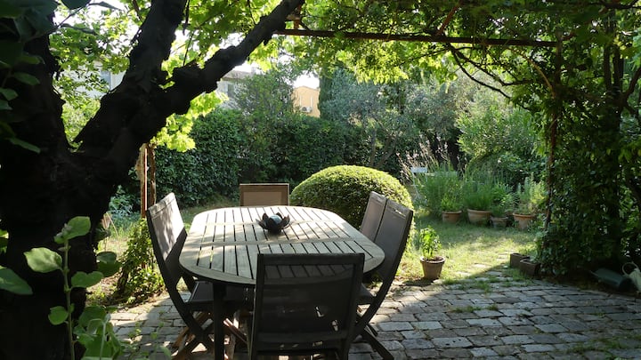 La Maison Du Petit Hérisson : 3 Chambres Jardin - Aix-en-Provence