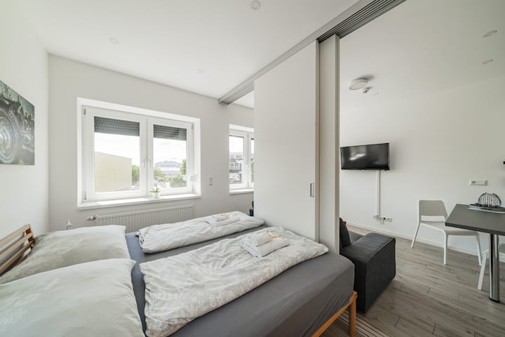 Schönbrunn (05): Sonniges 2-personen Apartment - Bécs