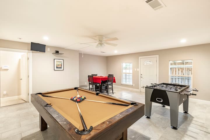 ✨⚡️Modern - Clean - Beautiful Home With Gameroom! - Allen, TX