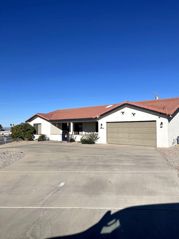 Welcome To Our Lake House! - Lake Havasu City, AZ