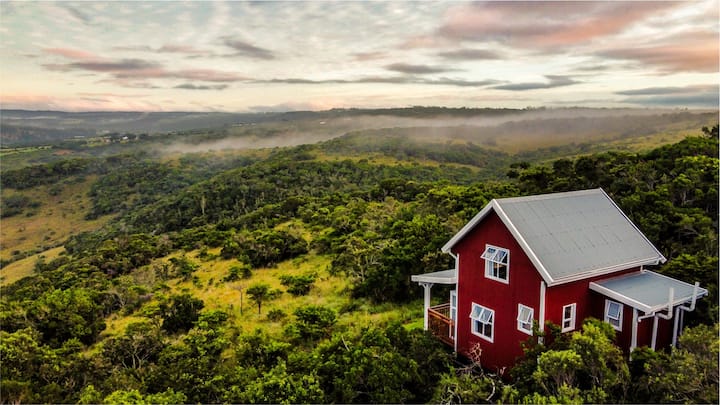 Farmstay At Heartwood Homestead Forest Cottage. - East London