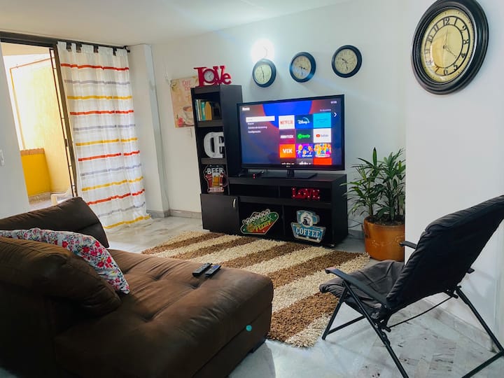 4 Habitaciones ÉXito De Laureles-central Y Seguro - Medellín