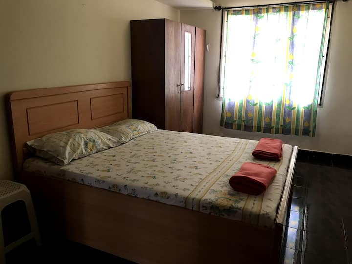 Private Entrance + Attached Bath In Heart Of Mlore - Mangaluru