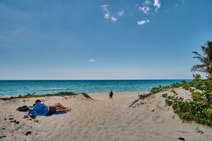 Citycentre And Oceantfront House In Varadero Beach - Varadero
