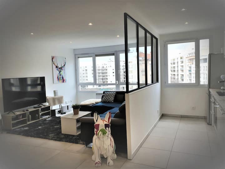 ❤T2 Moderne Lyon Charpennes Parking Privé - Villeurbanne