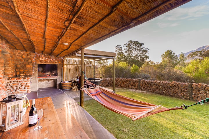 Steenbok Farm Cottages-aalwyn Cottage, Own Hot Tub - Ceres