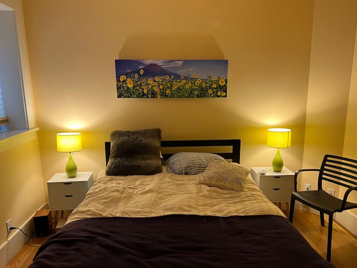 1000 Sf 1 Br In Rockridge - 1/2 Block Off College! - Oakland, CA