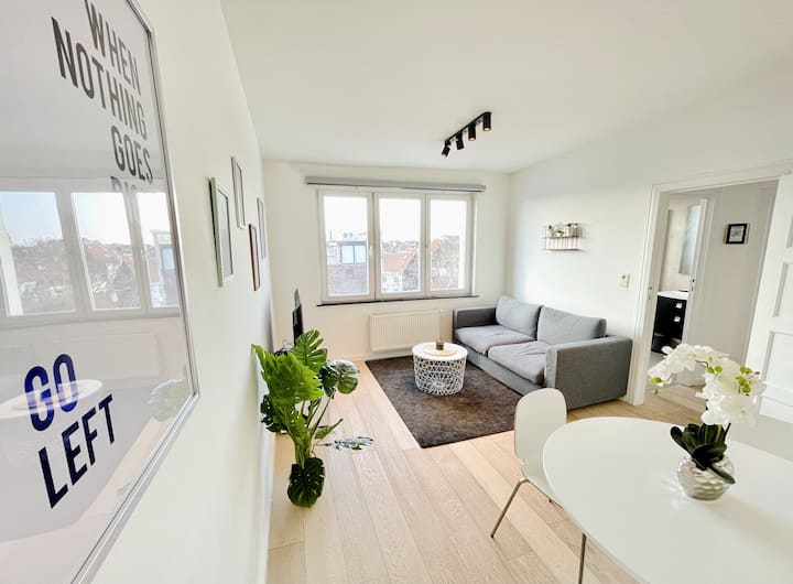 Beautiful & Renovated 4p Charming Apt Eu District - Bruselas, Bélgica