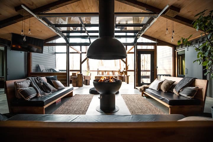 Treehouse Village - Treehouse Lodge - Berlin, OH