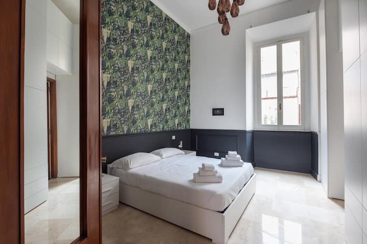 Spanish Steps 3 Bedroom Prestigious Home - Roma