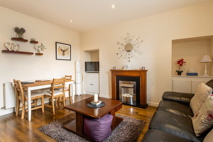 Modern 2 Bedroom Apartment In Georgian Building - Inverness
