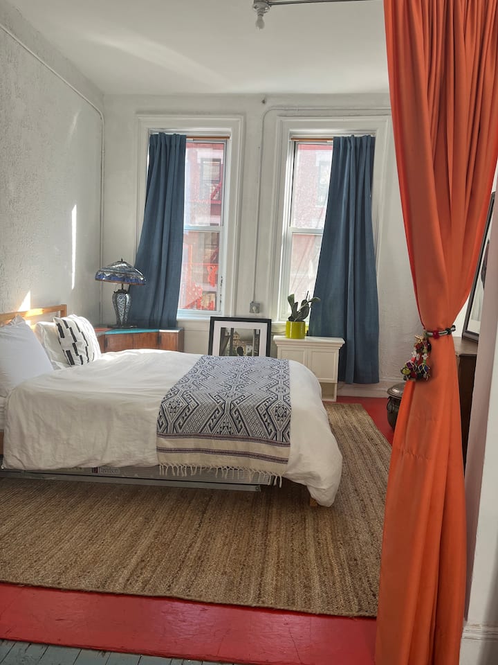 Colorful Soho Studio - Manhattan, NY