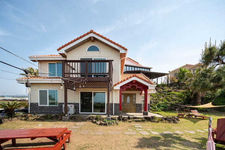 제주 애월 곽지, 오션뷰, 애월, 애월펜션, 독채펜션, 가족펜션, 홈세 - Jeju-si