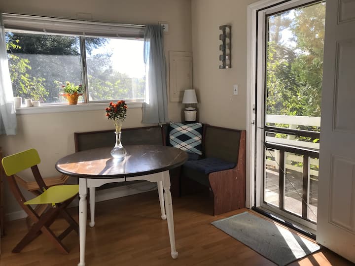 Mountain Location. Five Minutes To Downtown - Asheville, NC