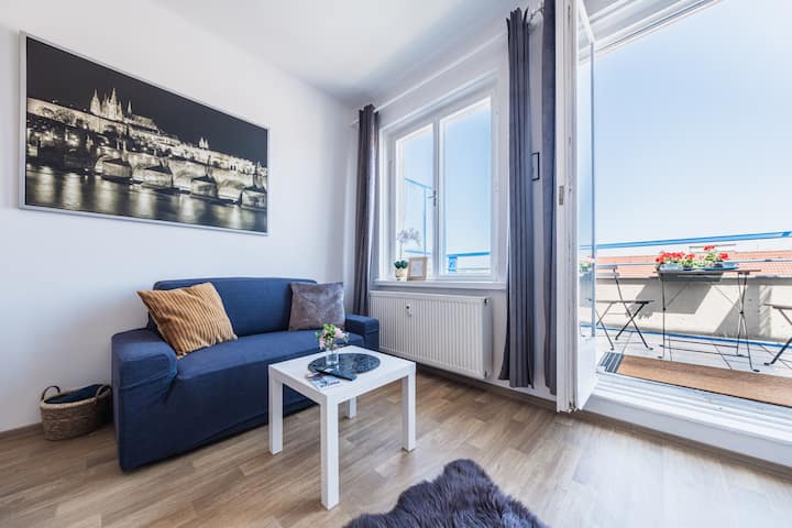 Cozy Apartment With Terrace In Prague Centre - Praga