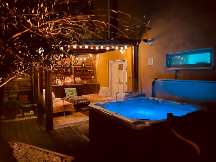 Africa Loft In Antwerp! 100m2 Of Romance. - Antwerp, Belgium