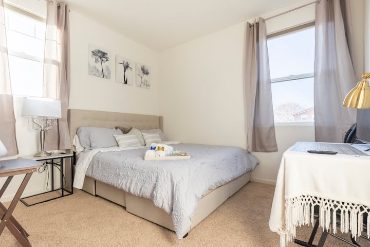 The Gardenia Room 4 Minutes From I-5, Frank Raines - Patterson, CA