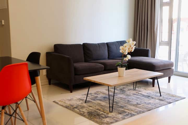 Upmarket 2- Bedroom Apartment Opp Rosebank Mall - Johannesburg