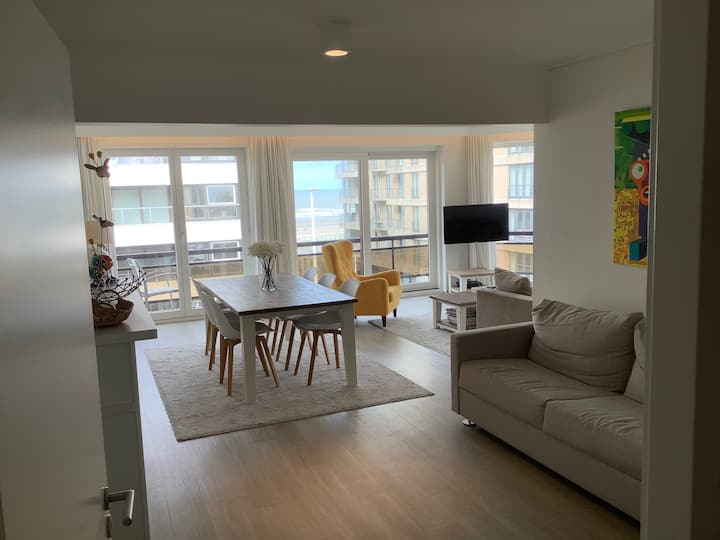 Prachtig Appartement Met Zicht Op Zee - Nieuwpoort