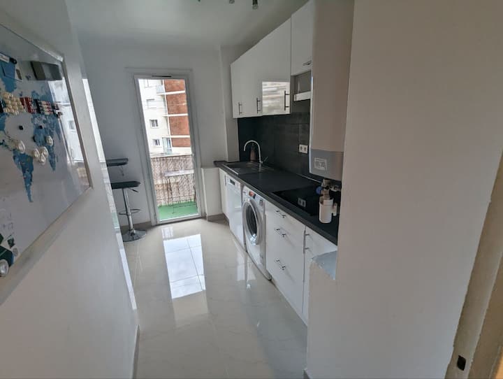 Appartement 3 Chambres Proche Centre (70m2) - Antibes