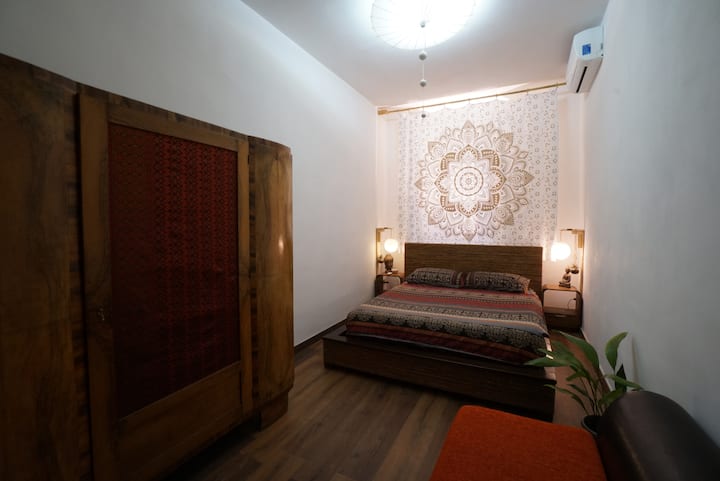 Ethnica Central - Centro Storico - Naples