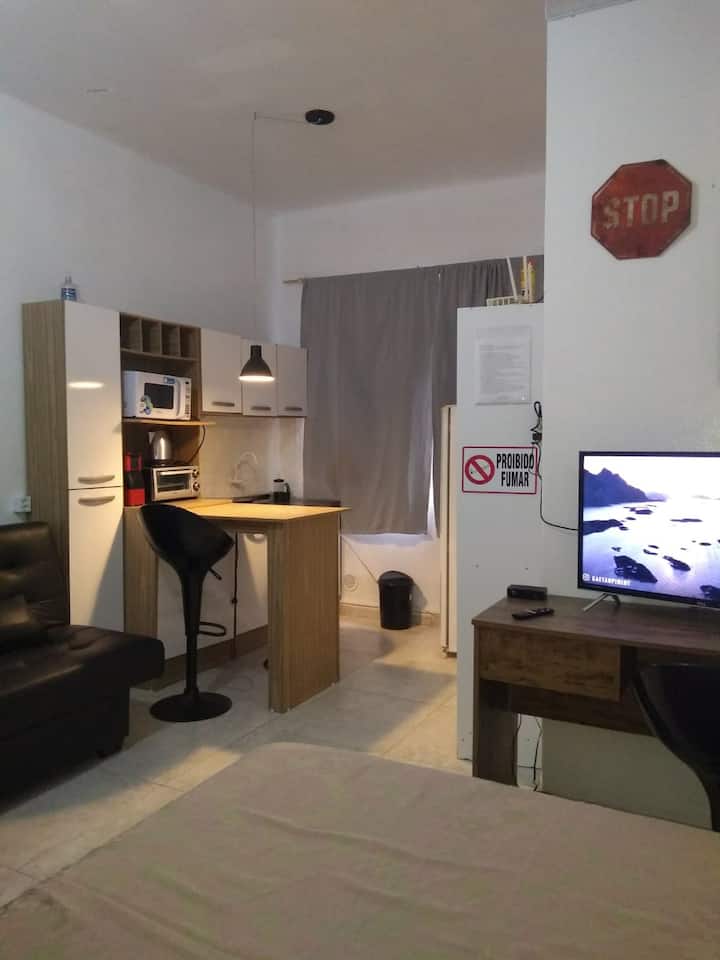 Kitnet/studio Equipada, Quase Pé Na Areia (30 Mt). - Barra Velha