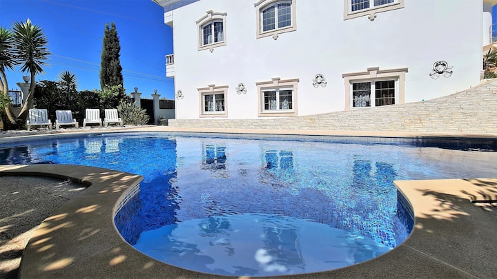 9rooms Residence At Villa☆☆☆☆☆(20-31guests) - Batalha