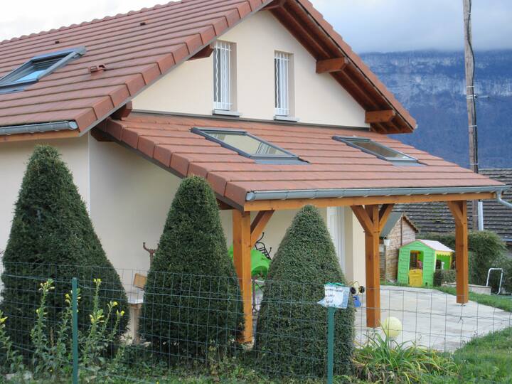 Gîte : Les Cimes Du Lac D'aiguebelette En Savoie - Lac d'Aiguebelette