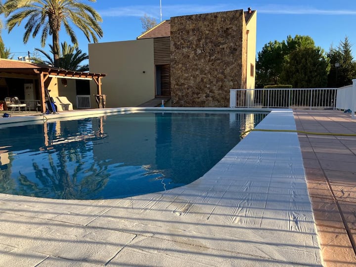 “El Campirri”, Para Disfrutar De La Tranquilidad. - Elche