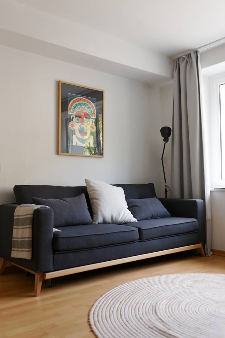Smart 40qm Central Flat – Ask Alexa Anything! - Düsseldorf