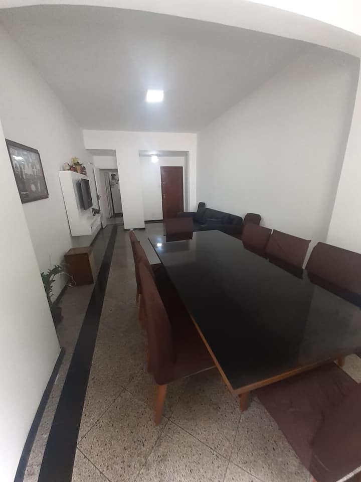 Suite Fundos 50 Metros Da Praia Do Leme-copacabana - Rio de Janeiro