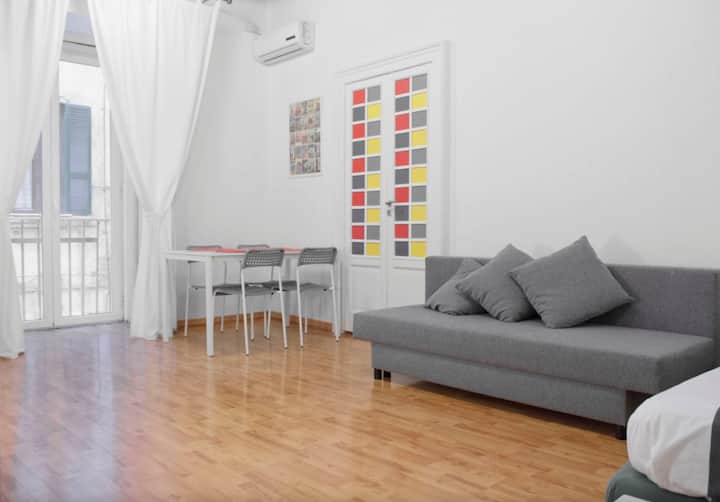 Cozy Apartment In The Heart Of Naples - Naples